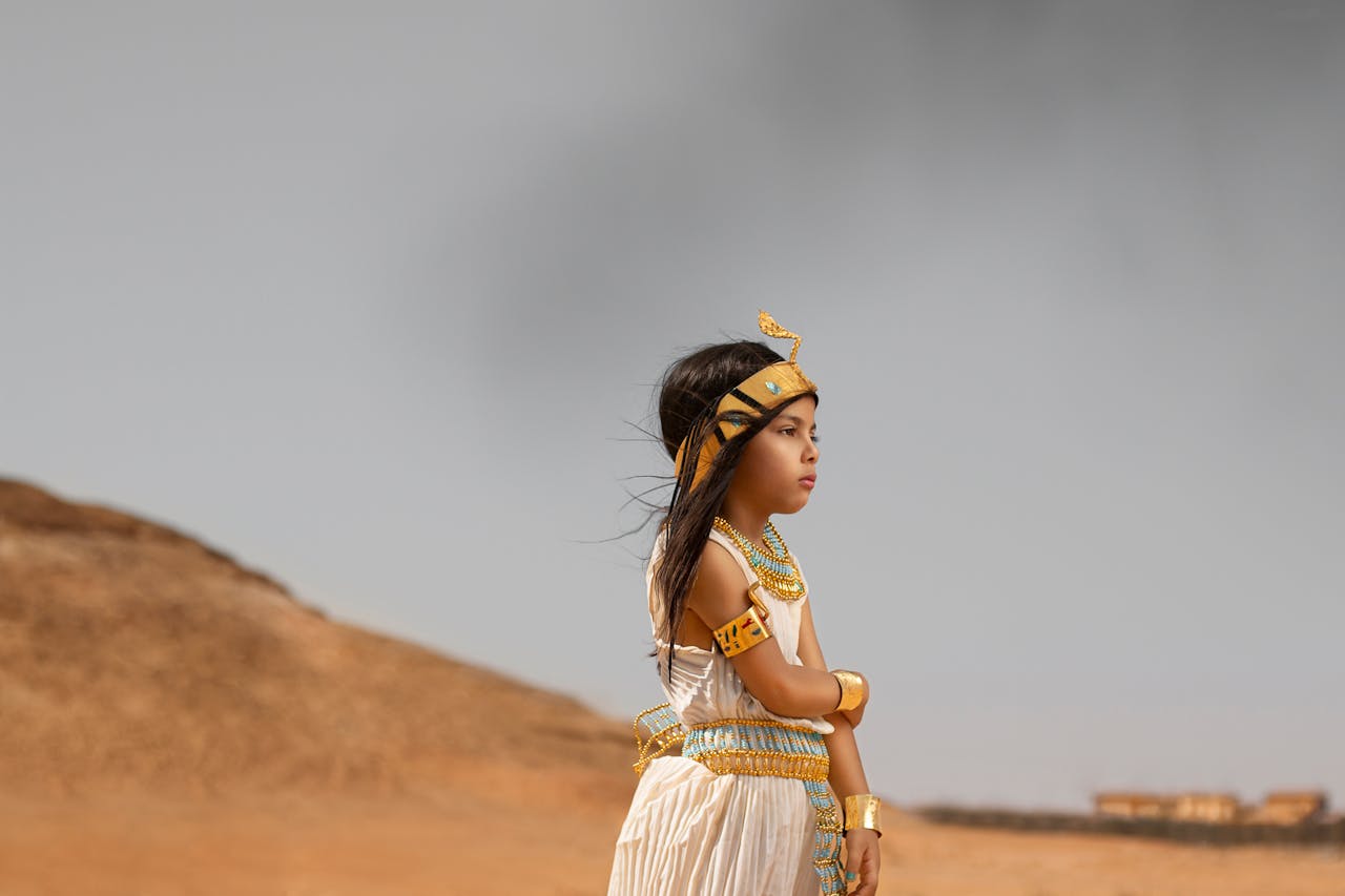60 Mythological Girls Names with Powerful Meanings - The Naming Nook